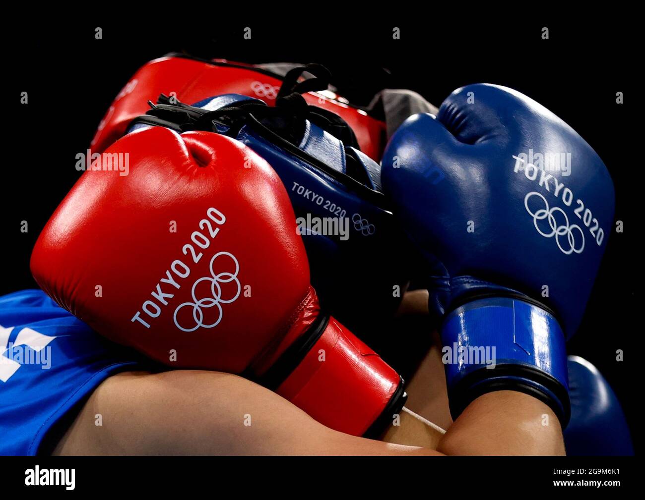 Tokyo, Japan. 27th July, 2021. Chen Nien-chin (in blue) of Chinese ...