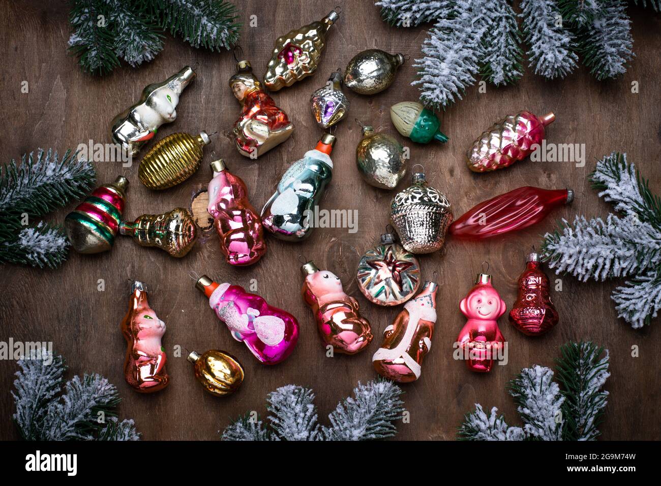 Old fashioned tree hi-res stock photography and images - Alamy