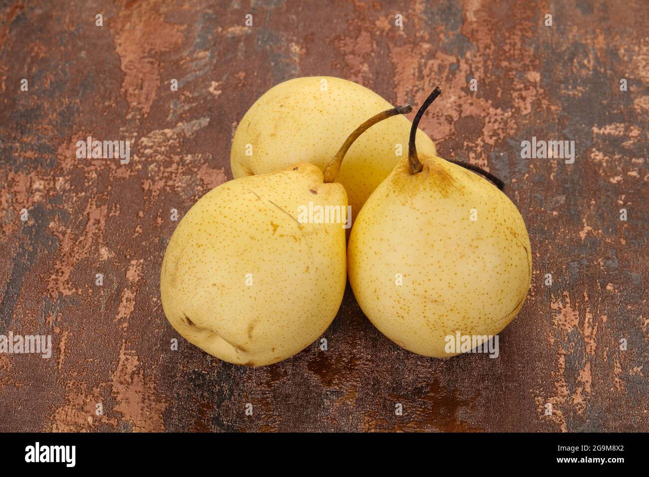 Juicy ripe yellow Chinese pear Stock Photo - Alamy