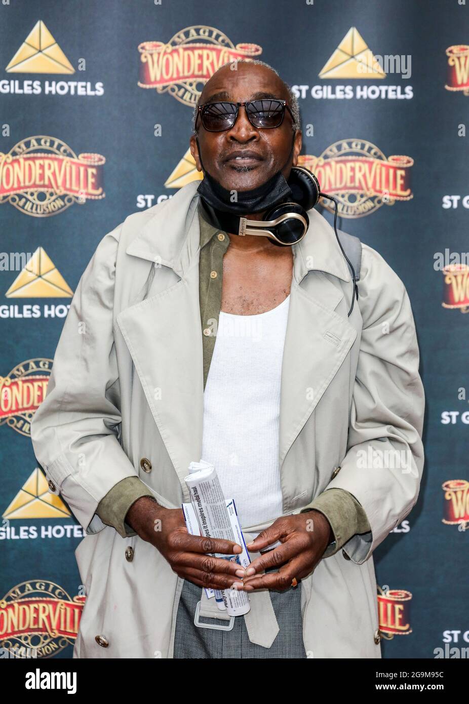 Ray Shell, Wonderville - Gala performance, Palace Theatre, London, UK ...