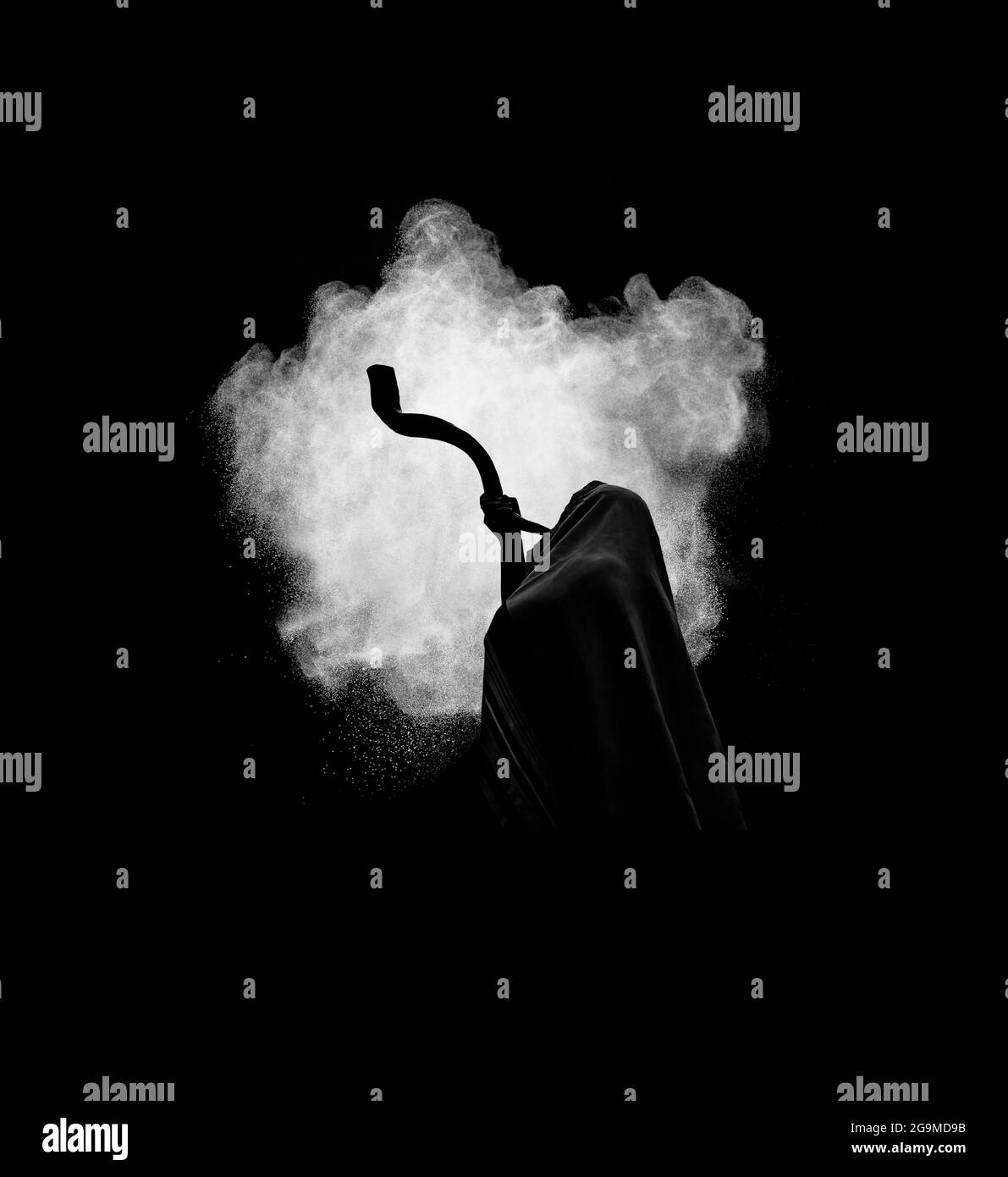 Jewish shofar traditional Black and White Stock Photos & Images - Alamy