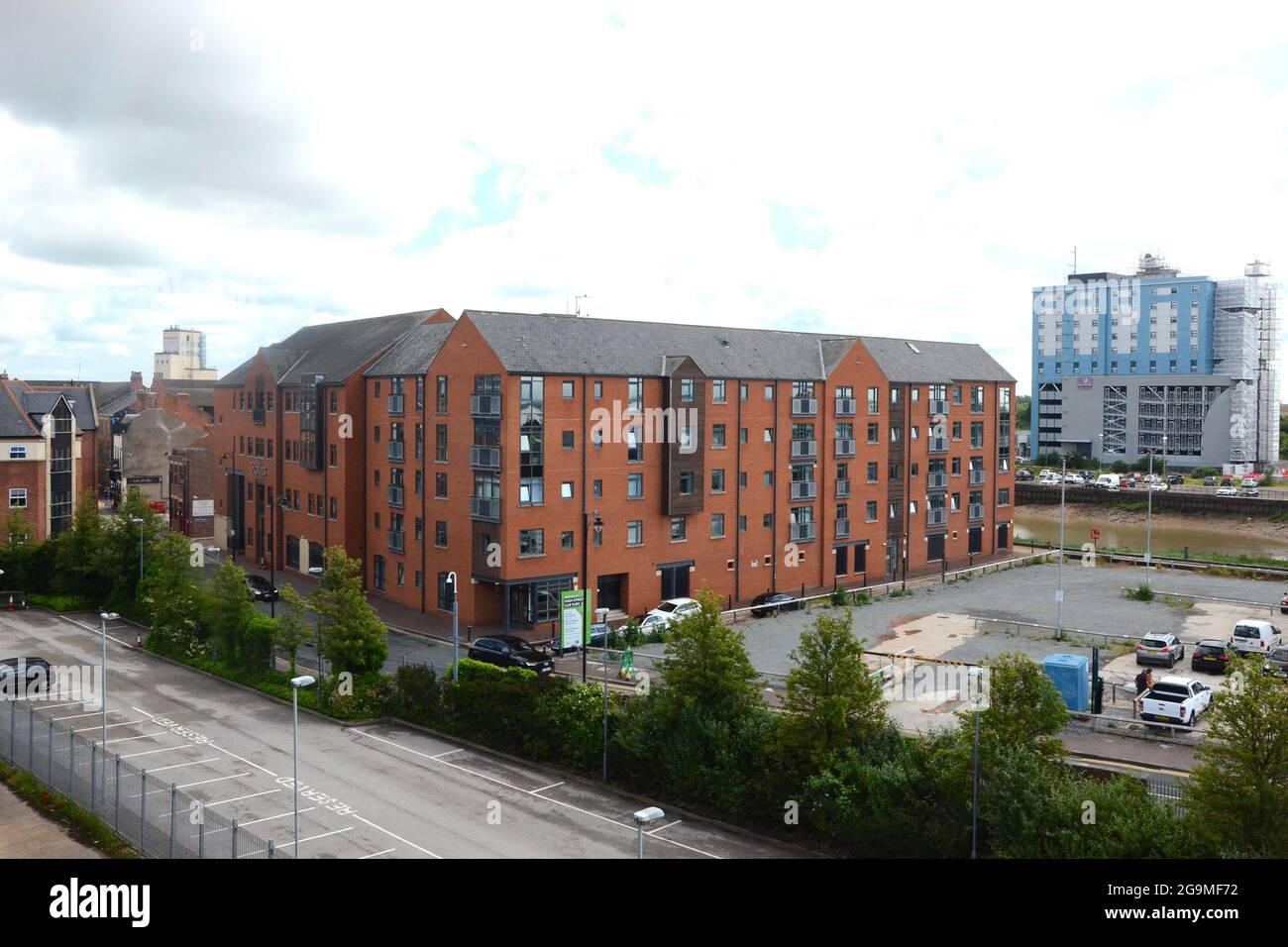 High street hull hi-res stock photography and images - Alamy