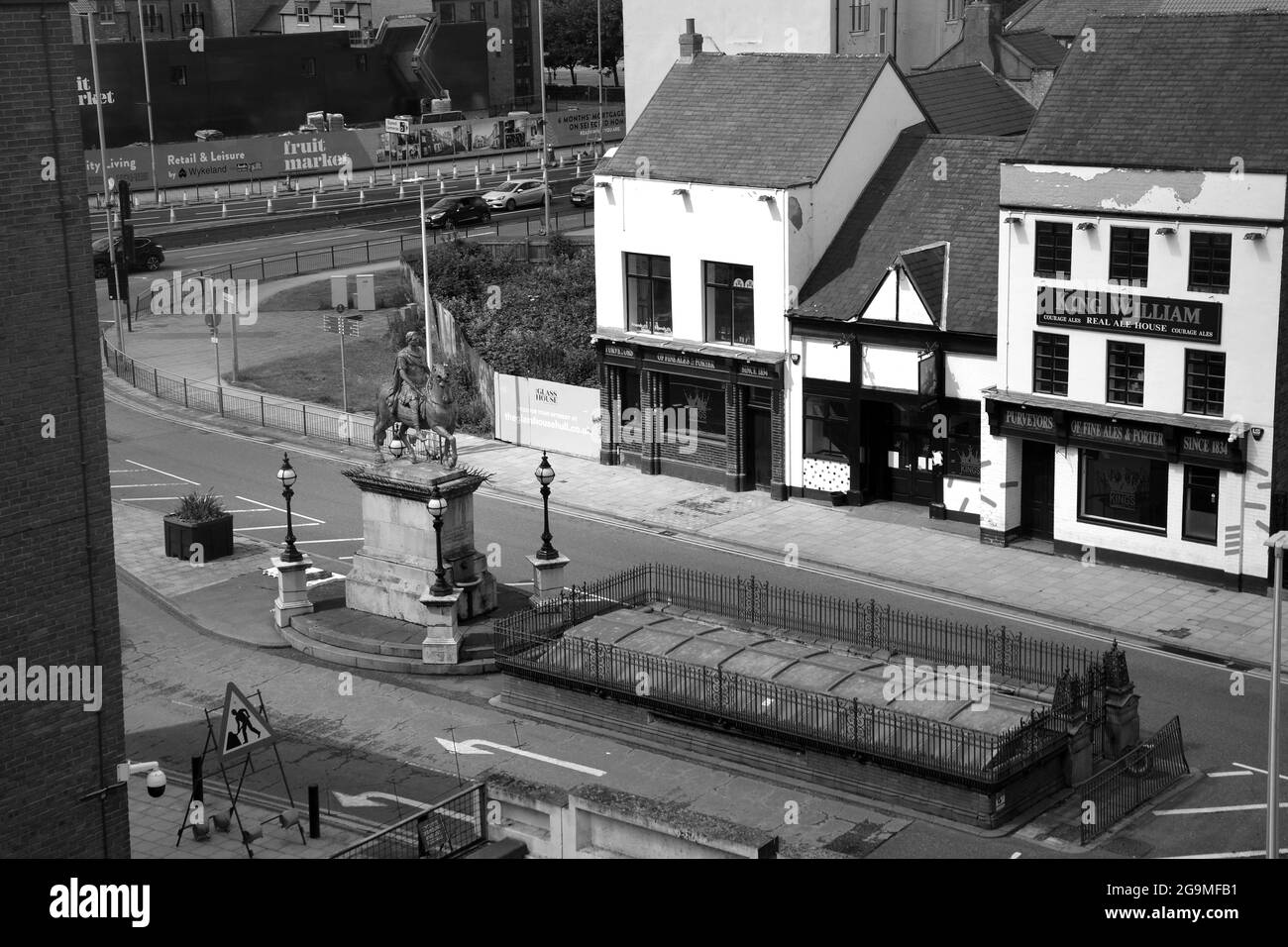 King william statue and holy trinity church Black and White Stock ...
