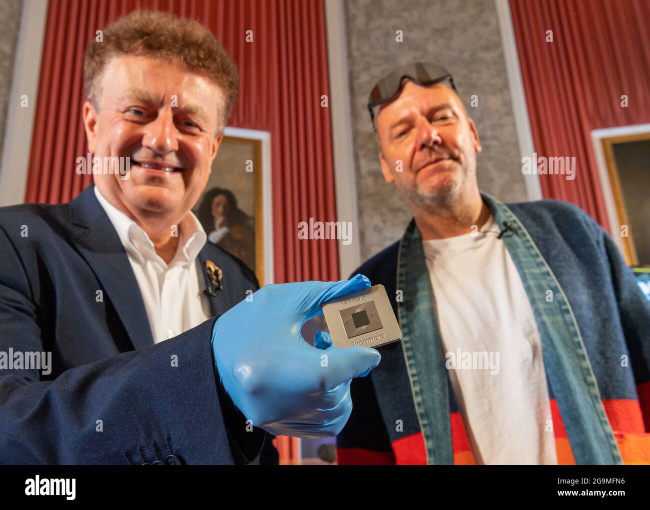 Munich, Germany. 27th July, 2021. Wolfgang Heckl (l), Director General ...