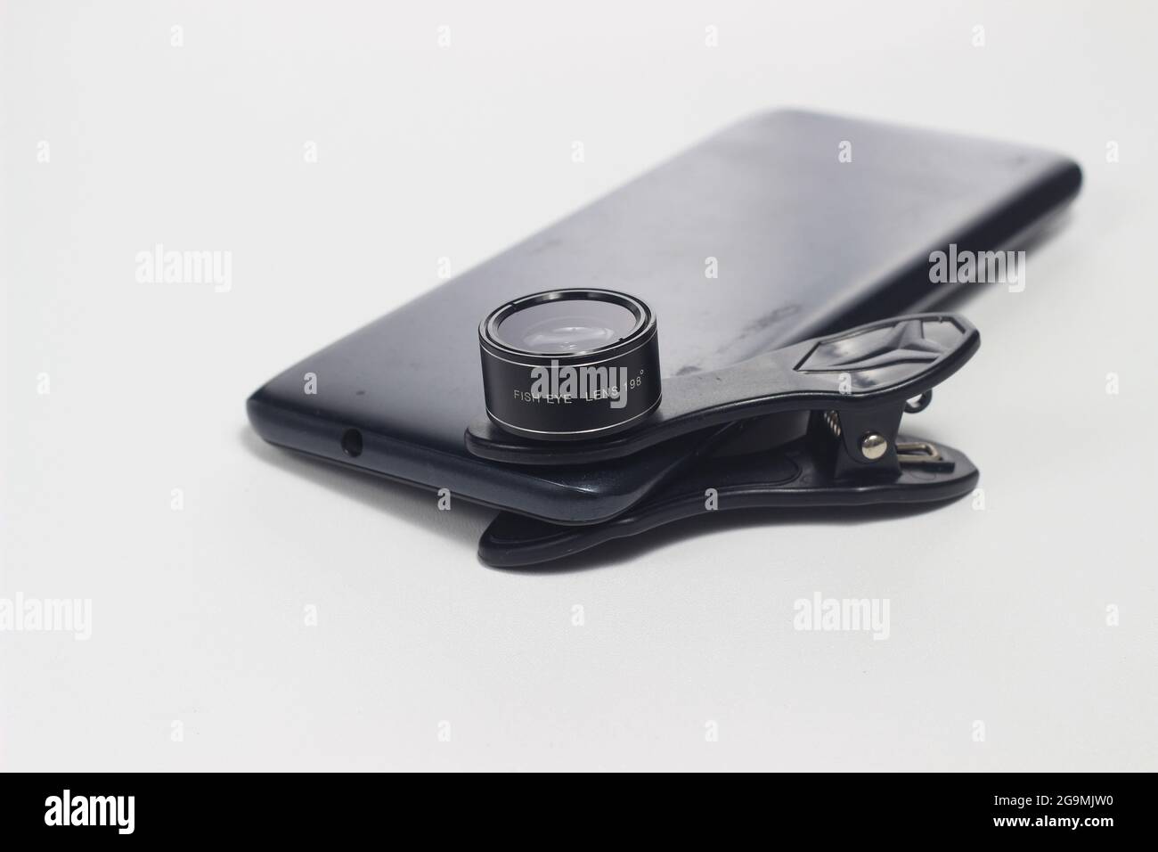 Additional Lens Fish Eye 198 Degree attached to Smartphone, for super ...