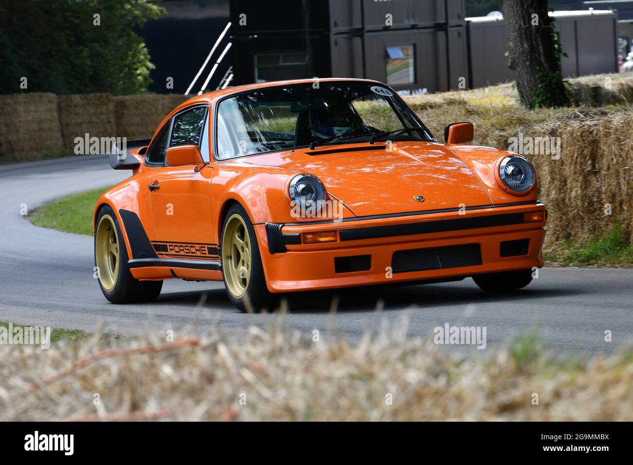 Porsche 911 reimagined by Singer DLS, Michelin Supercar Run, The ...