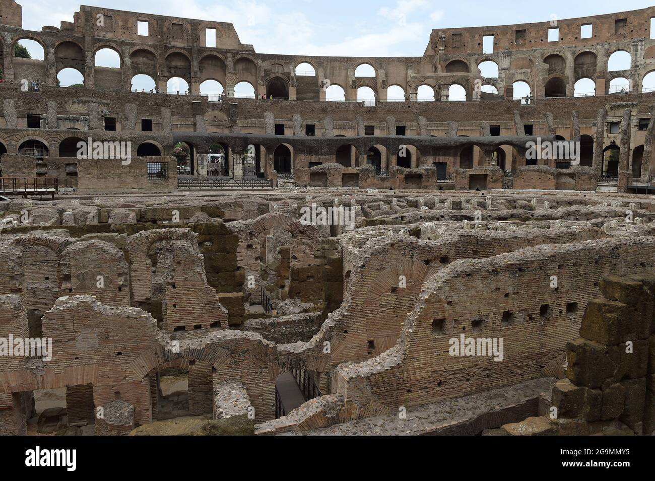 Rome coliseum then and now hi-res stock photography and images - Alamy