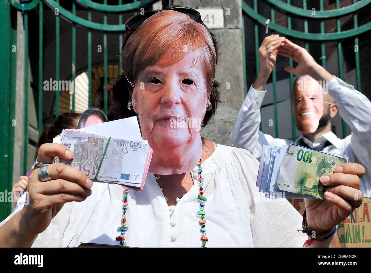 Money mario draghi hi-res stock photography and images - Alamy