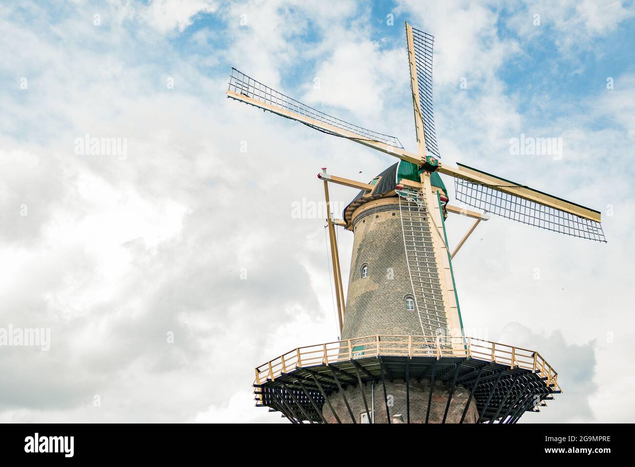 Holland northern holland windmill hi-res stock photography and images ...