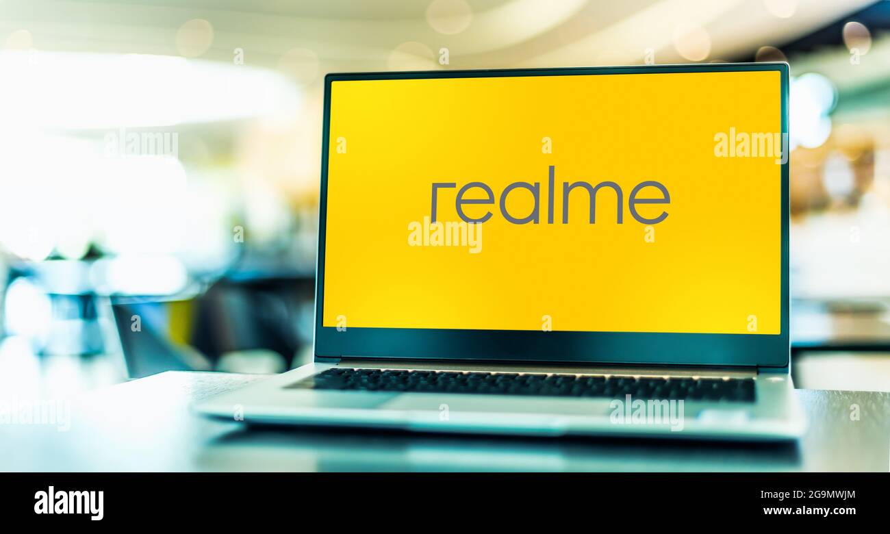 Realme logo hi-res stock photography and images - Alamy