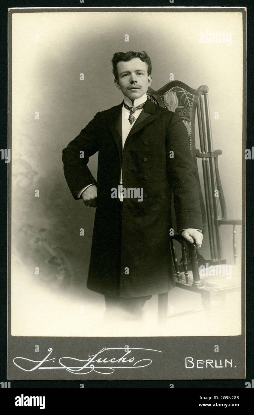 Europe, Germany, Berlin, distinguished young gentleman, studio ...