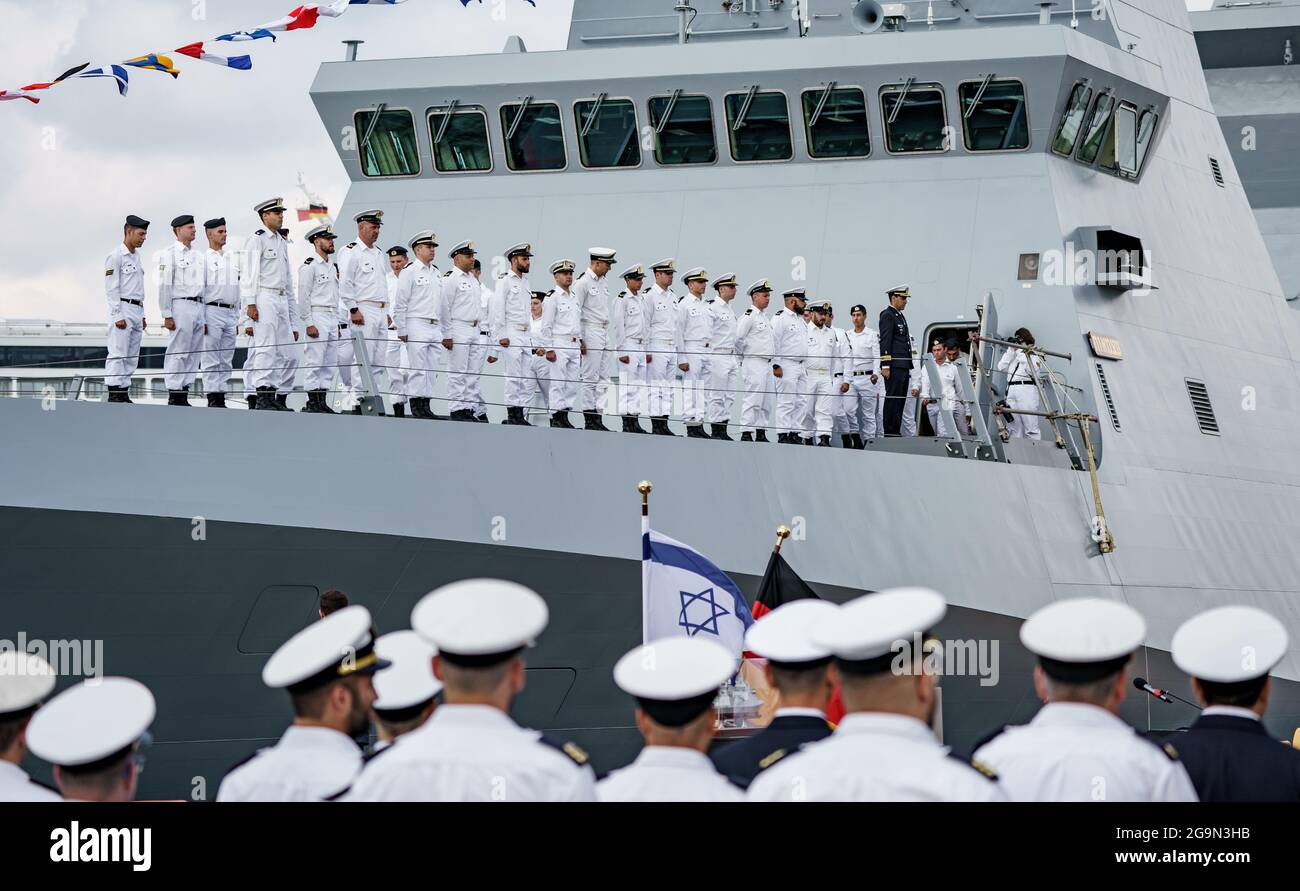 Kiel, Germany. 27th July, 2021. Israeli marines lined up in front of ...