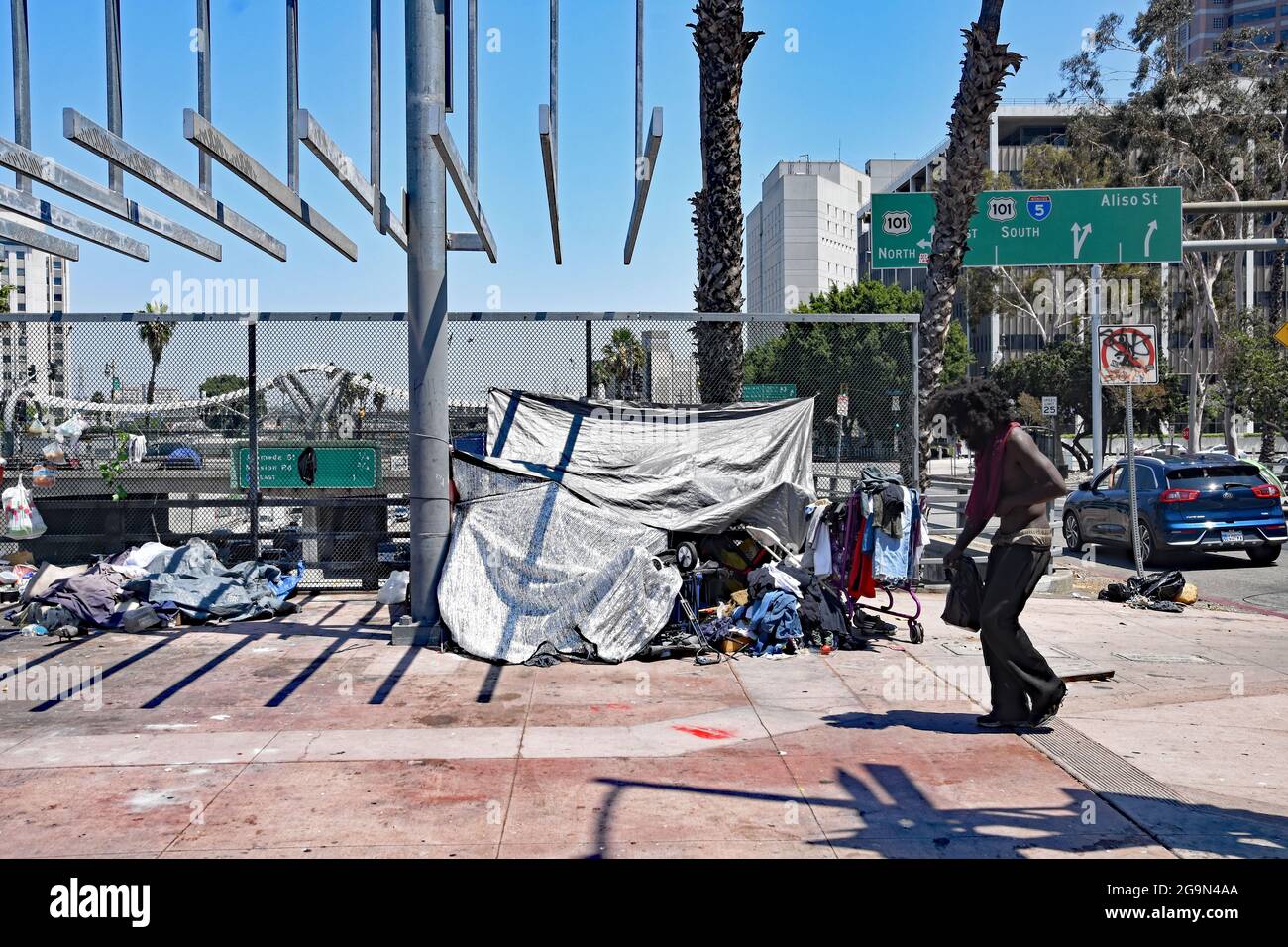 Usa homeless tent la hi-res stock photography and images - Alamy