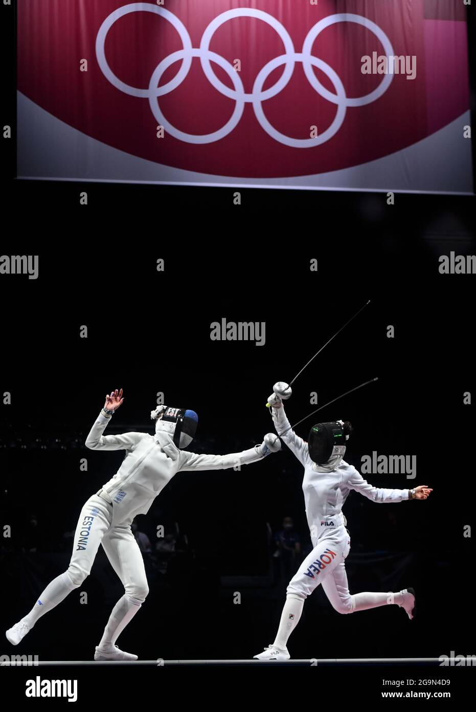 Tokyo, Japan. 27th July, 2021. Katrina Lehis (L) of Estonia competes ...