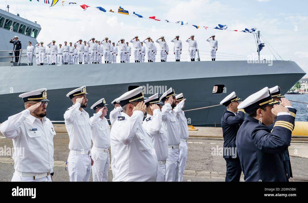 Kiel, Germany. 27th July, 2021. Israeli marines lined up in front of ...