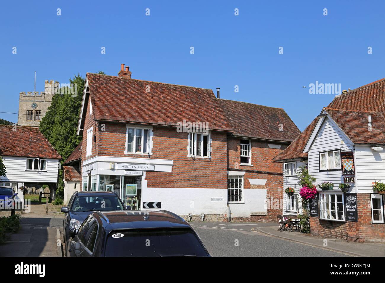 Lych Gate, West End House and Chequers Inn, Smarden, Kent, England ...