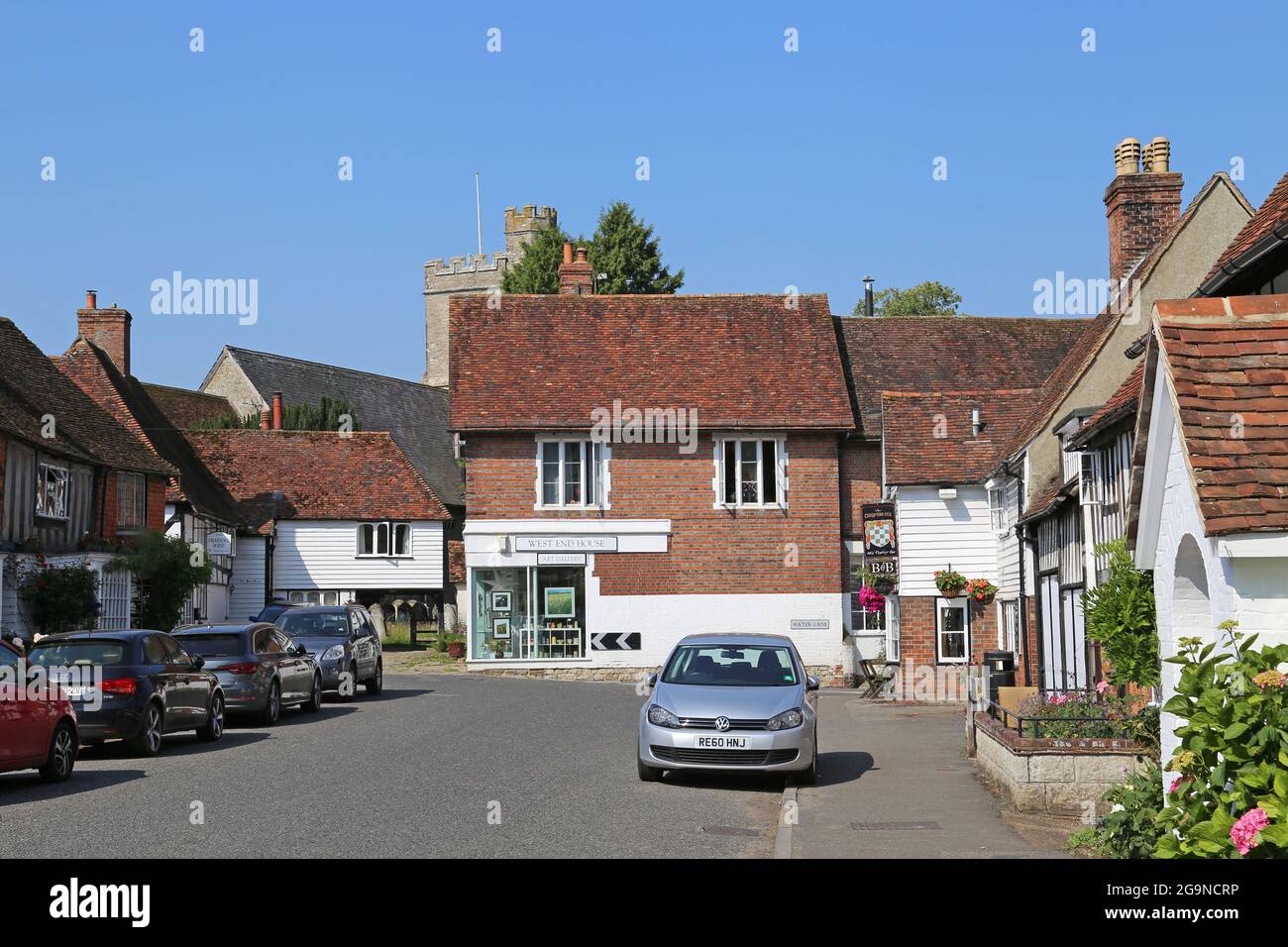 Lych Gate, West End House and Chequers Inn, Smarden, Kent, England ...