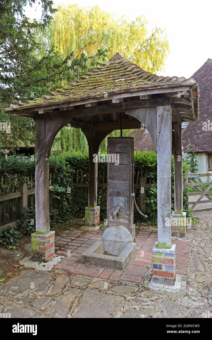 Smarden village kent england uk hi-res stock photography and images - Alamy