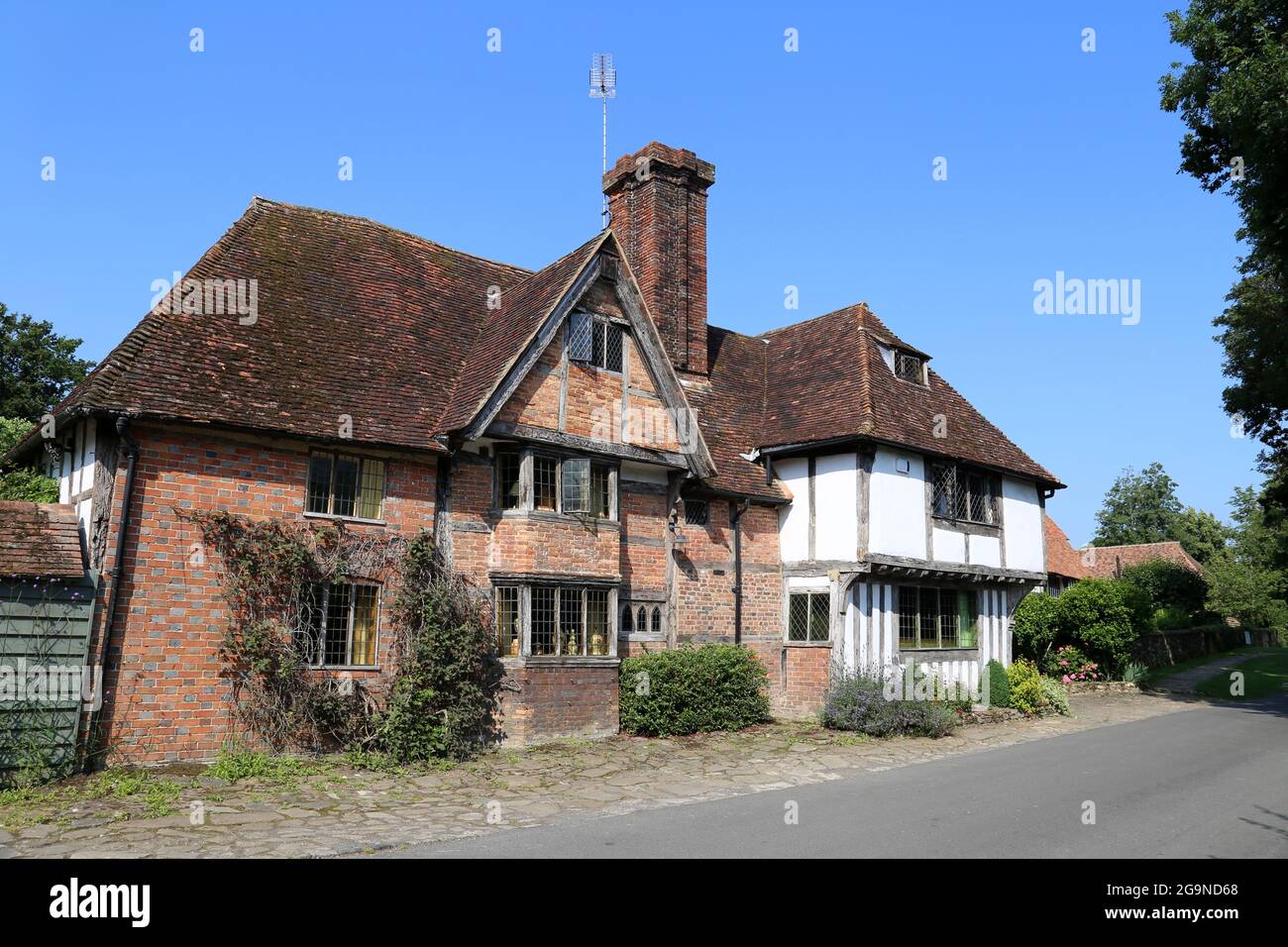 Smarden village kent england uk hi-res stock photography and images - Alamy