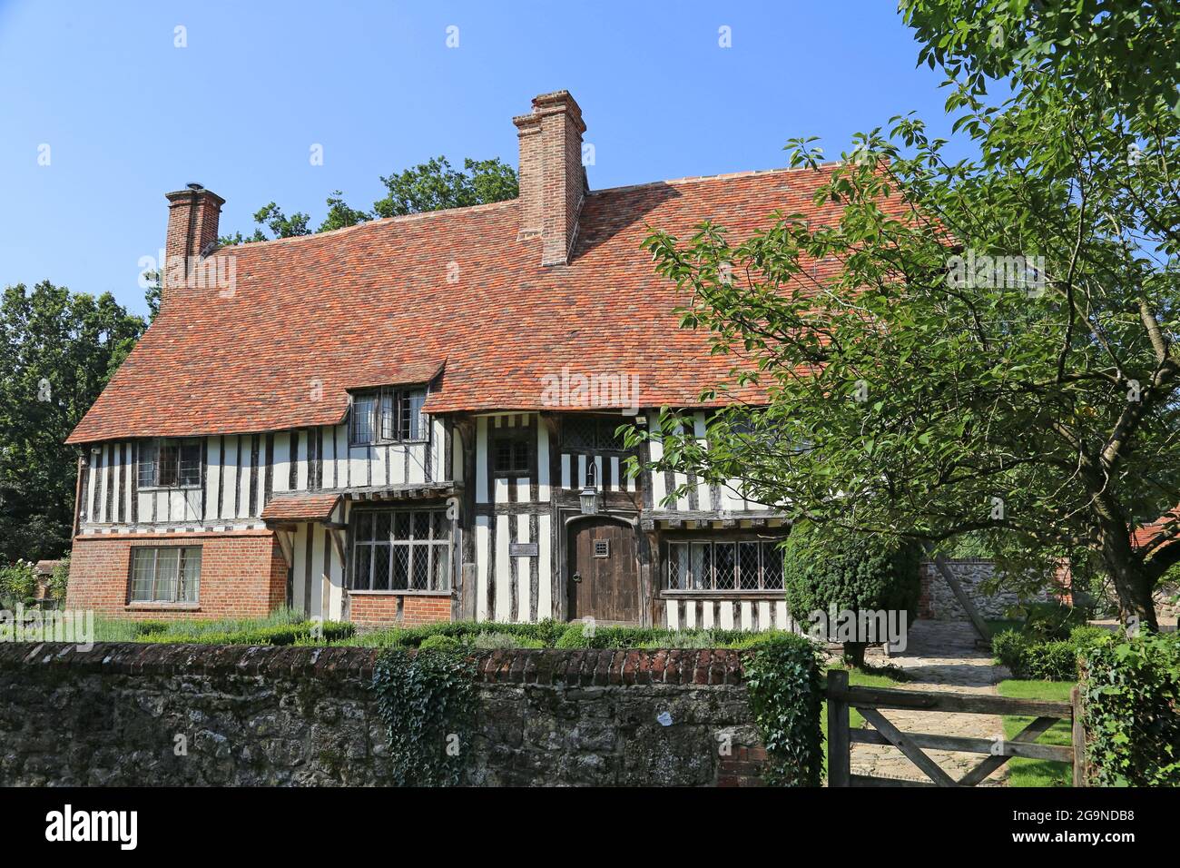 Smarden village kent england uk hi-res stock photography and images - Alamy