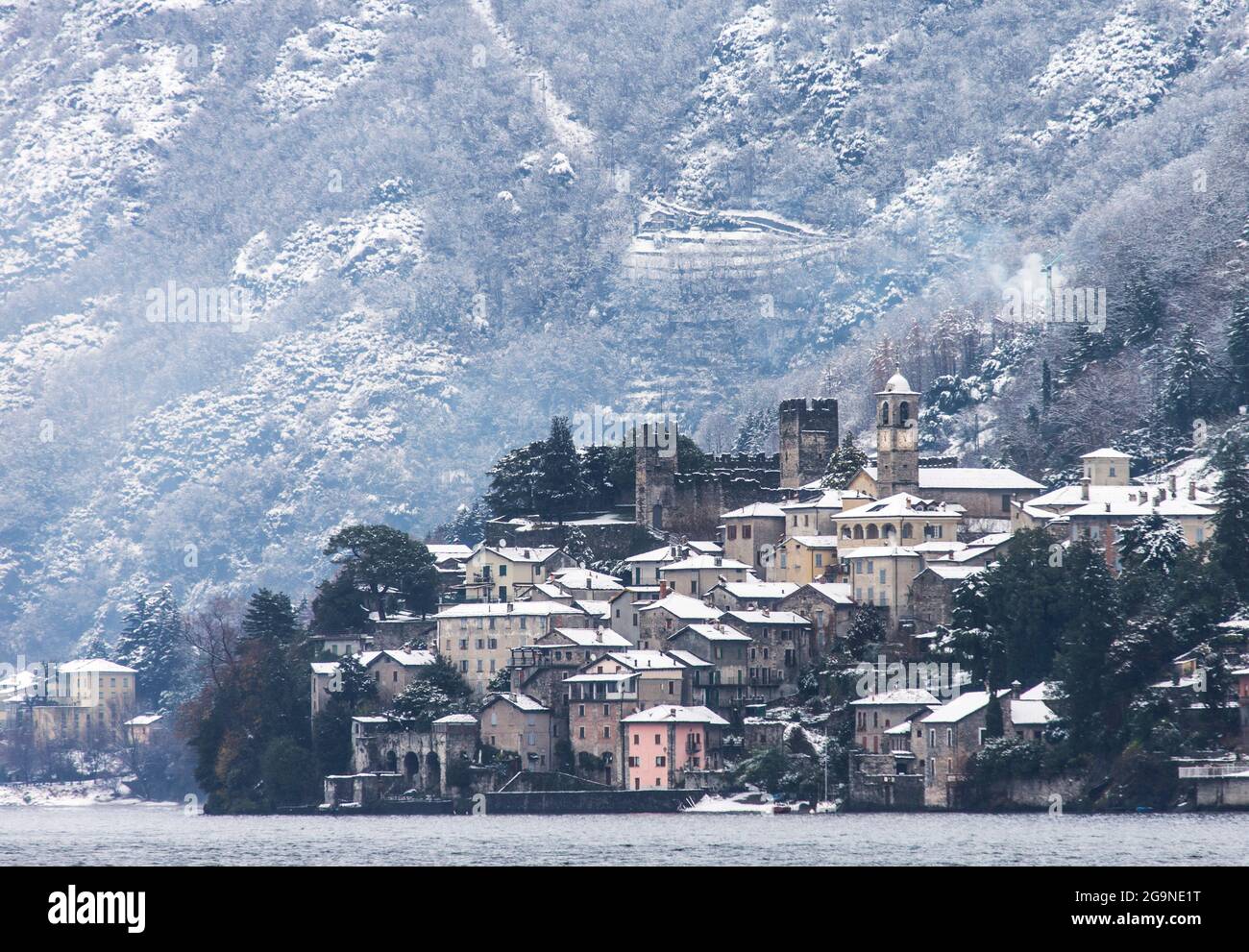 Dervio village hi-res stock photography and images - Alamy