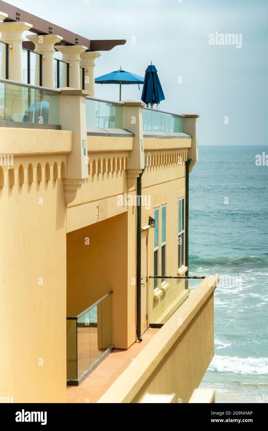 Apartment building at the beach Stock Photo - Alamy