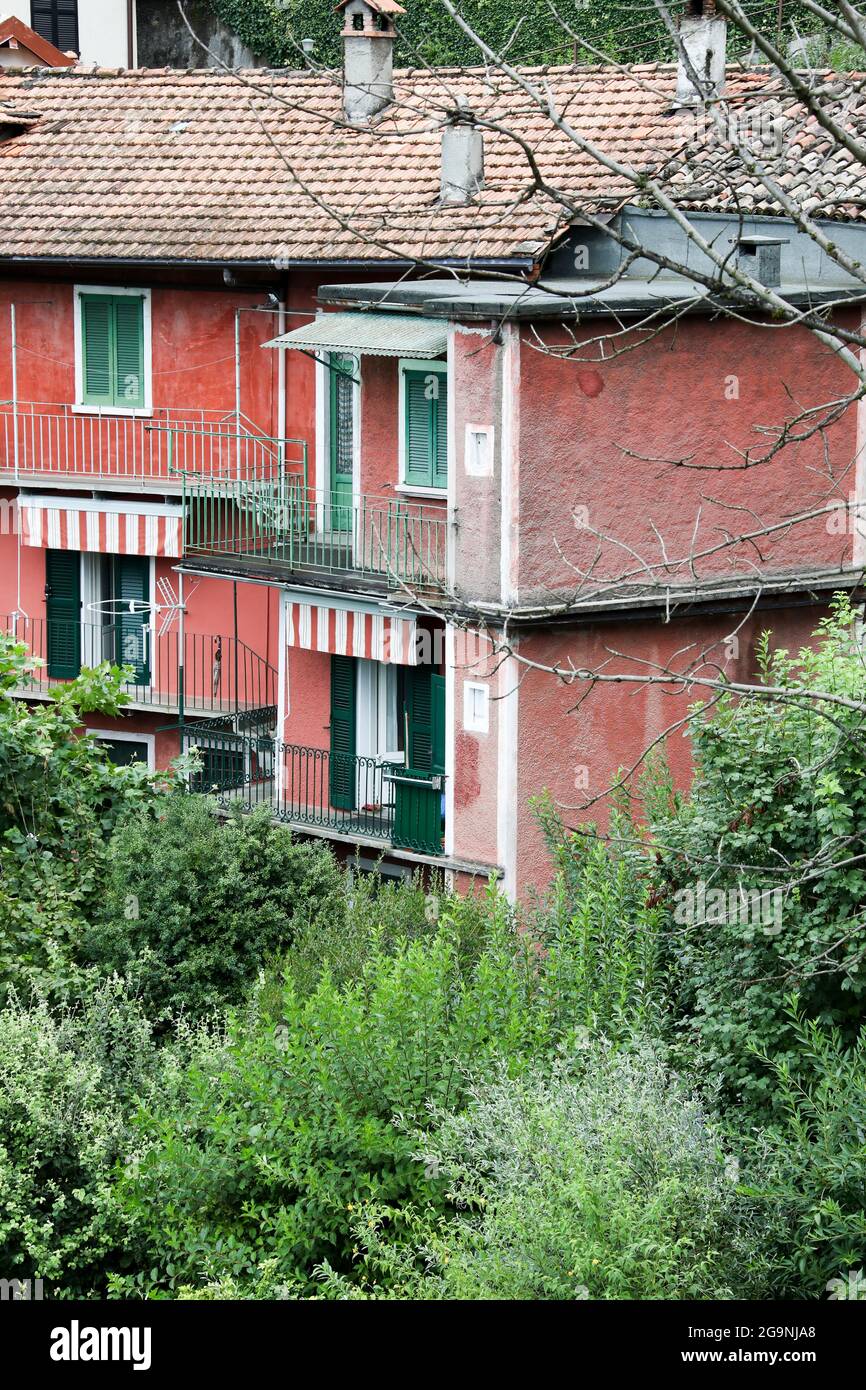 Lezzeno lake como italy hi-res stock photography and images - Alamy