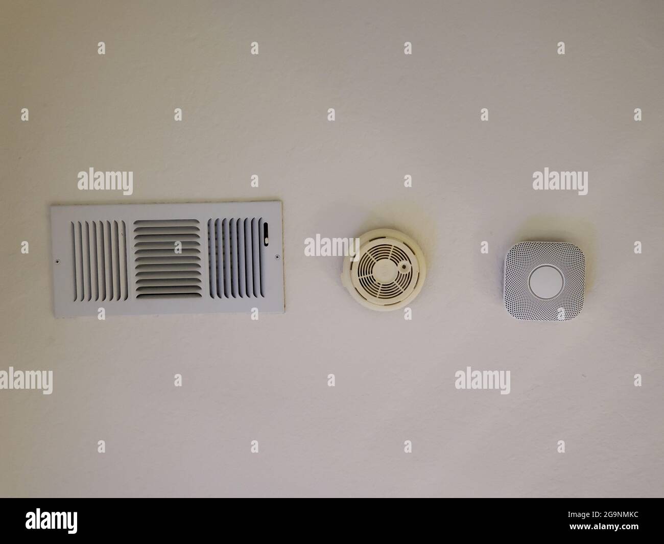 Nest protect google hi-res stock photography and images - Alamy