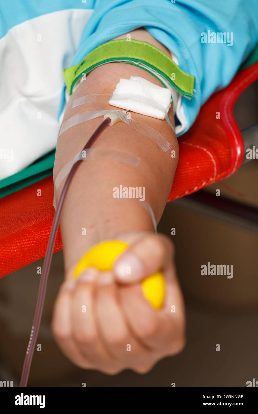 Arm tube blood donation hi-res stock photography and images - Alamy