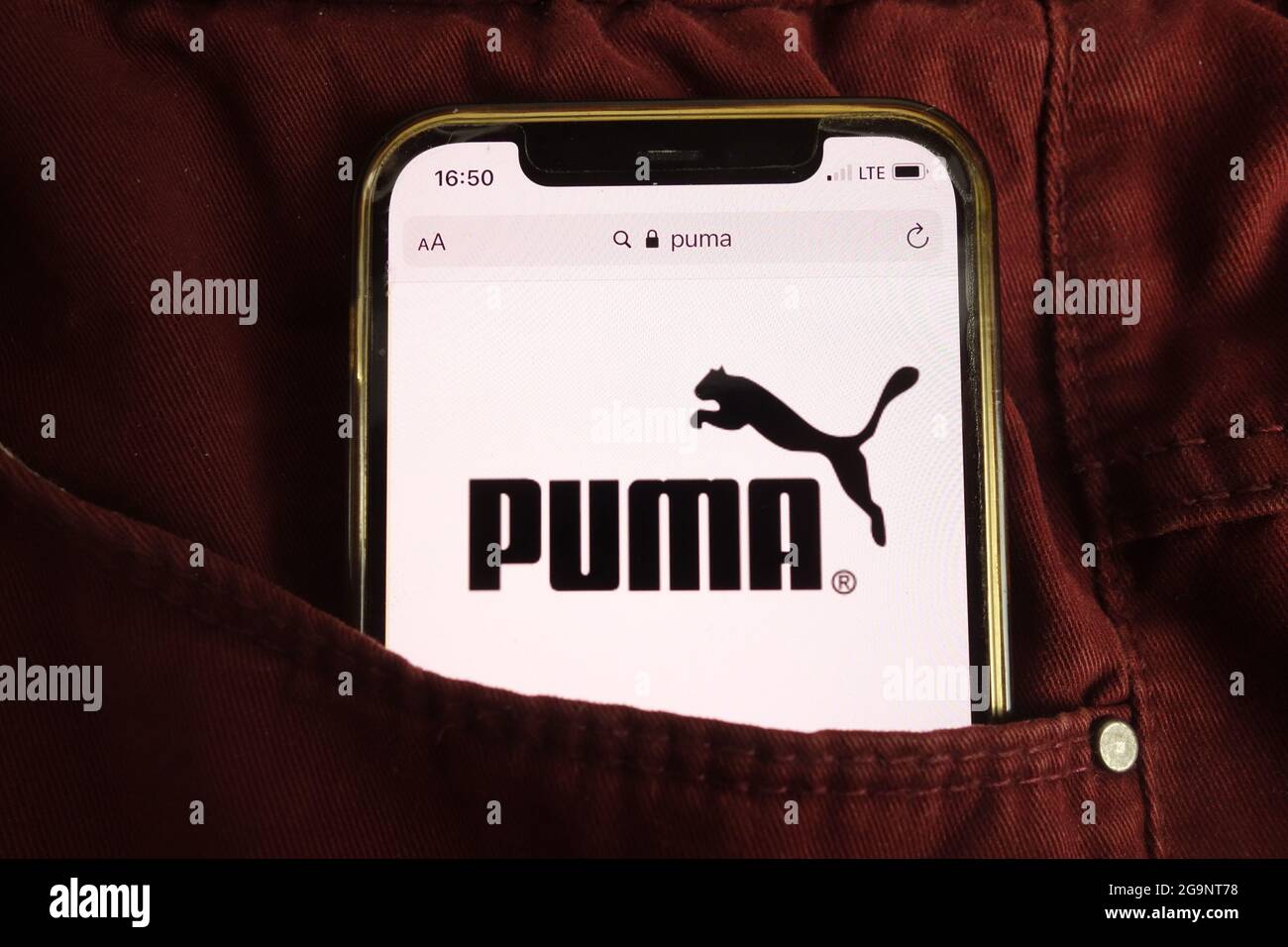 Puma mobile hi-res stock photography and images - Alamy