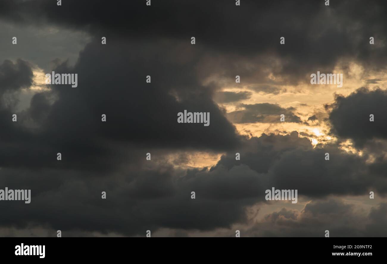 Beautiful sunset sky above clouds with dramatic light, Beautiful ...