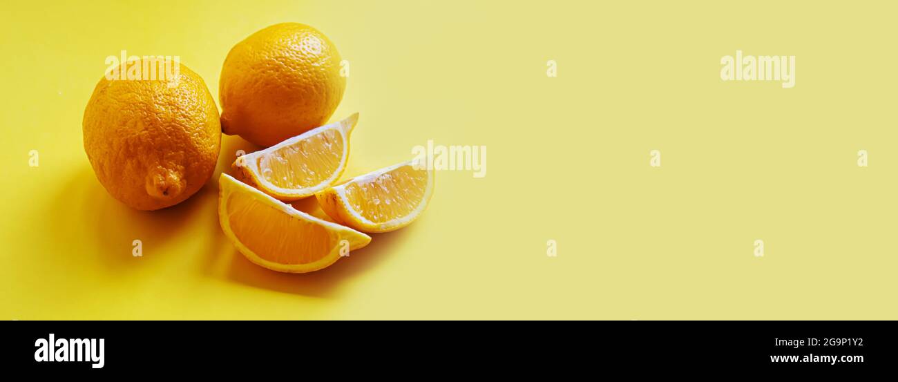 Citric acid on a yellow background. Selective focus Stock Photo - Alamy