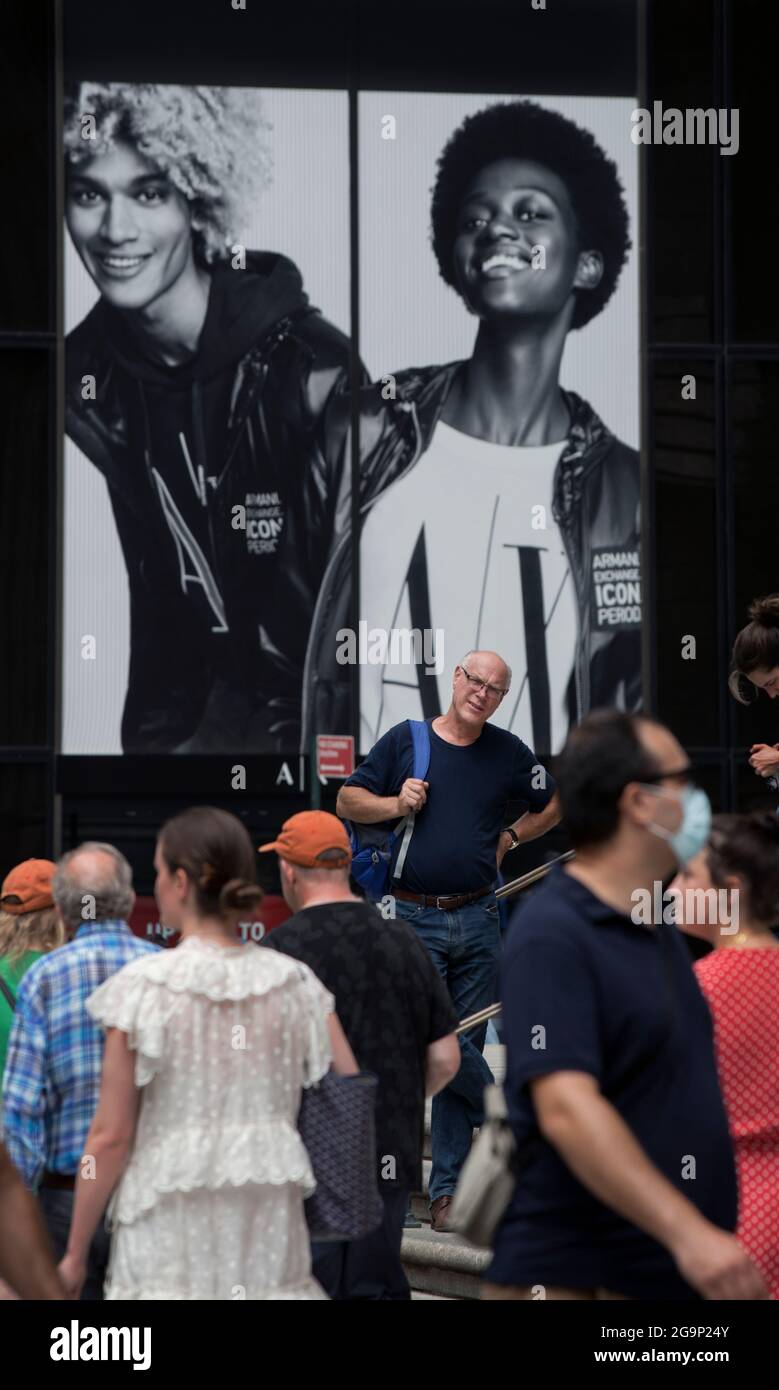 People without face mask hi-res stock photography and images - Alamy