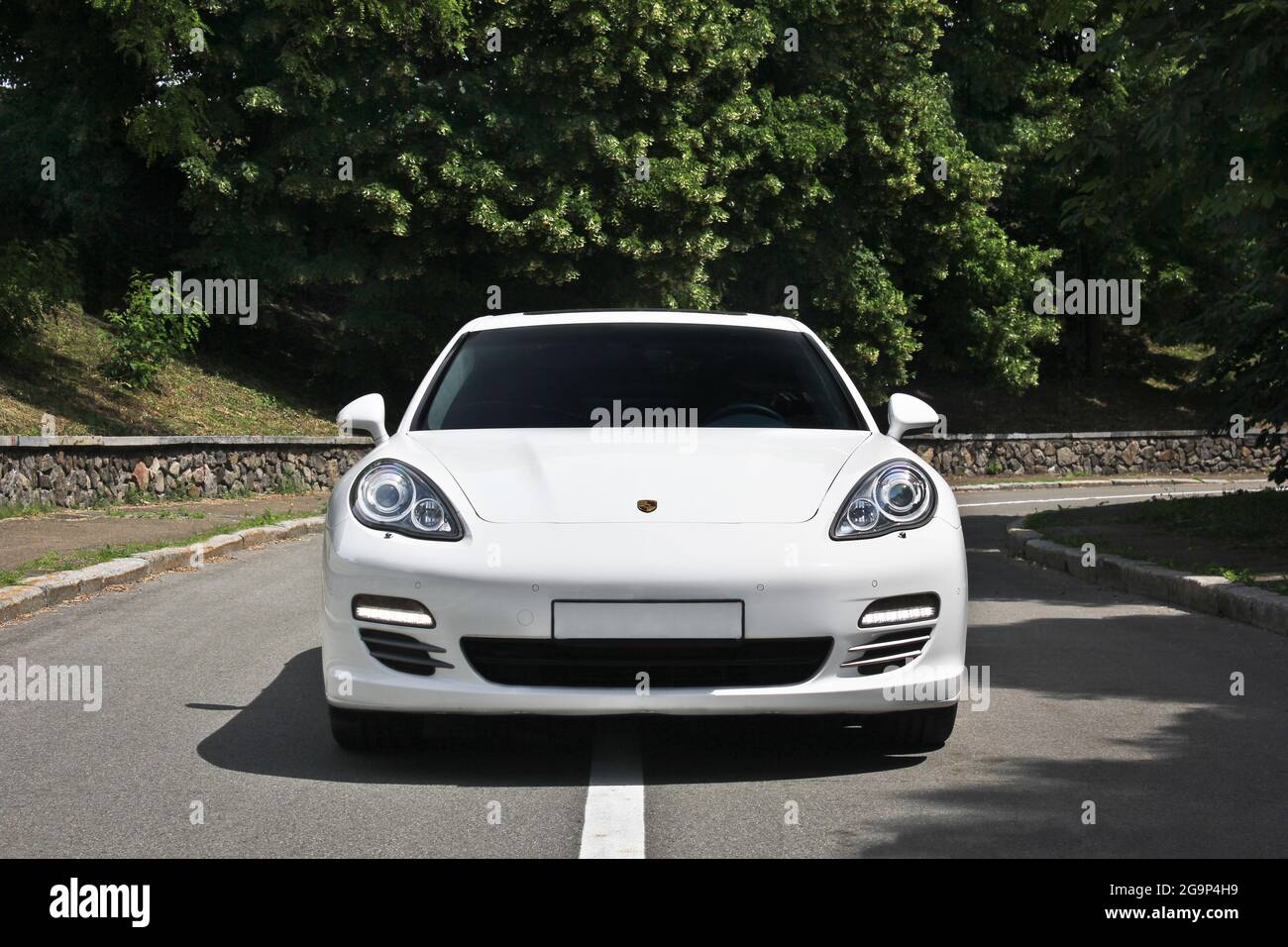 White porsche panamera hi-res stock photography and images - Alamy