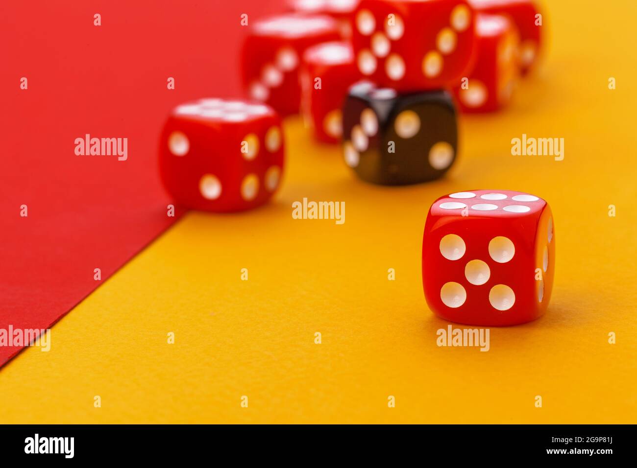 Yahtzee board game hi-res stock photography and images - Alamy