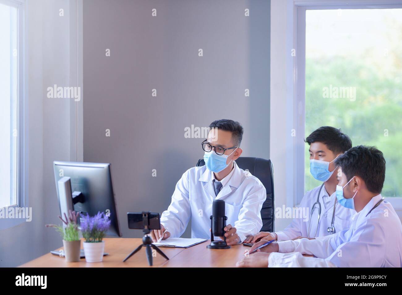 Medical online concept. Doctor meeting with video call and stethoscope ...