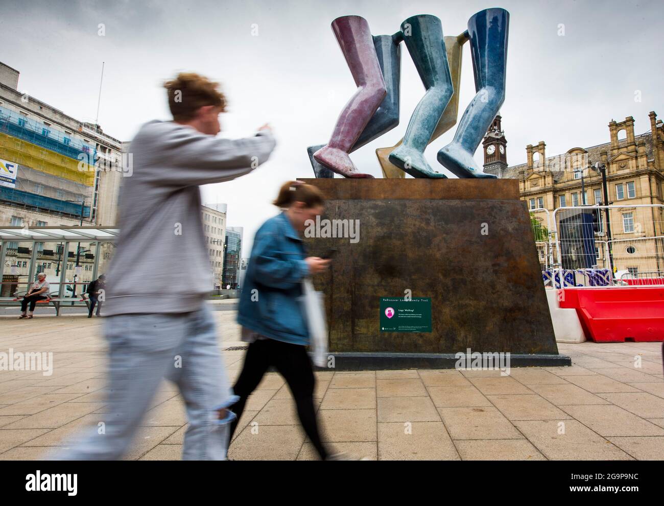 Sculpture Legs Walking by the sculptor Kenneth Armitage in the city ...