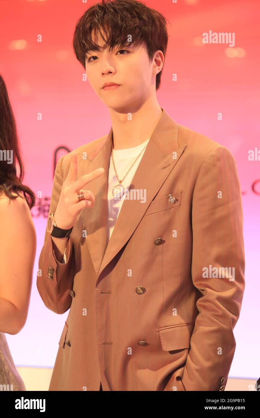 Taiwanese singer and actor Chen Linong stands for Bvlgari in Shanghai ...