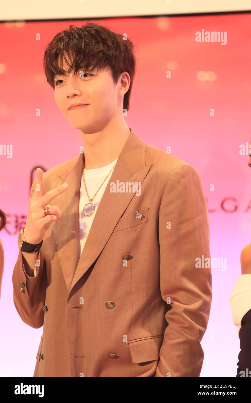 Taiwanese singer and actor Chen Linong stands for Bvlgari in Shanghai ...