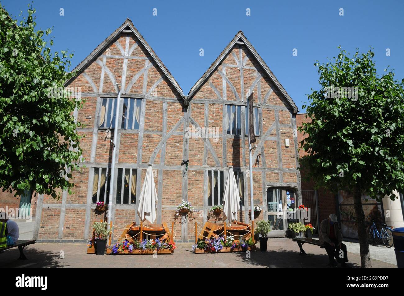 Pescod hall hi-res stock photography and images - Alamy