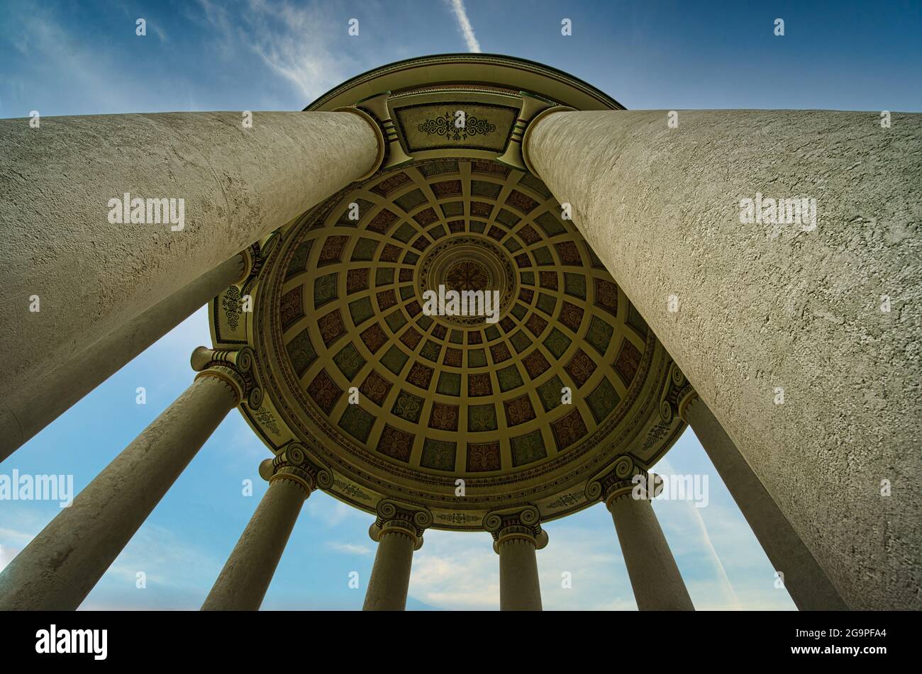 Monopteros tower hi-res stock photography and images - Alamy