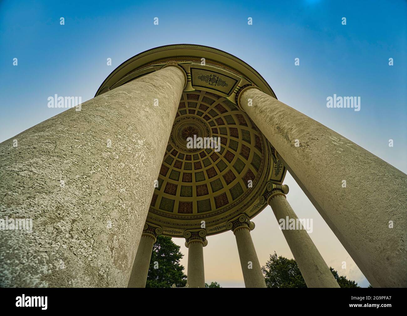 Monopteros in Munichs English Garden Stock Photo - Alamy