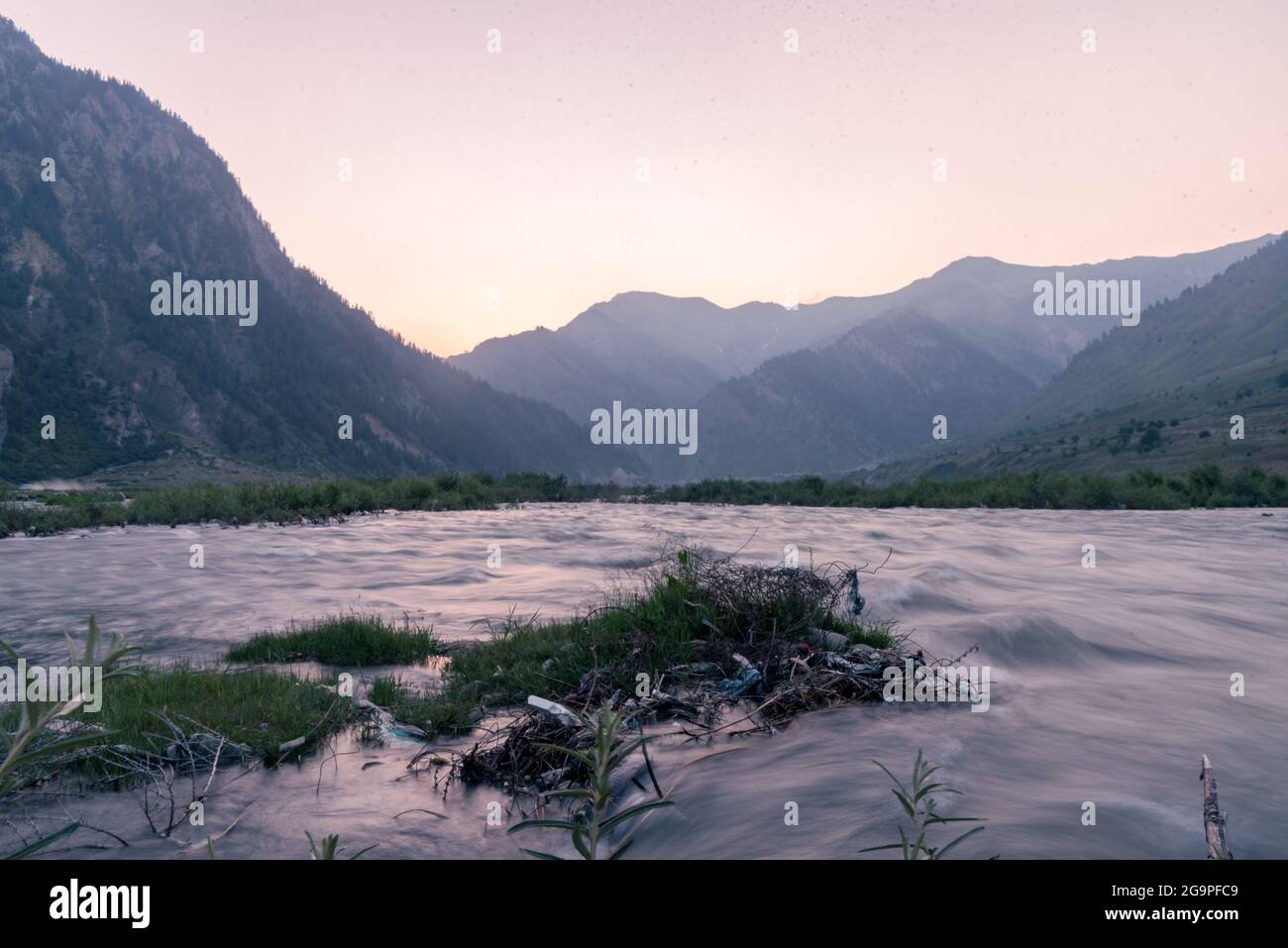 Aryan tribe hi-res stock photography and images - Alamy