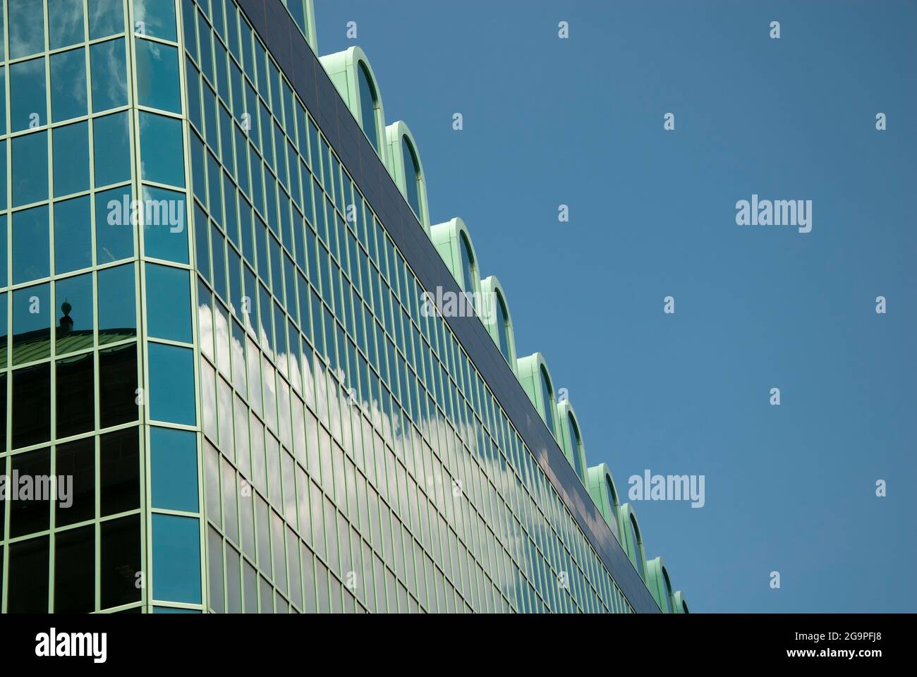 Modern Architecture with Building and Sky Reflection Stock Photo - Alamy