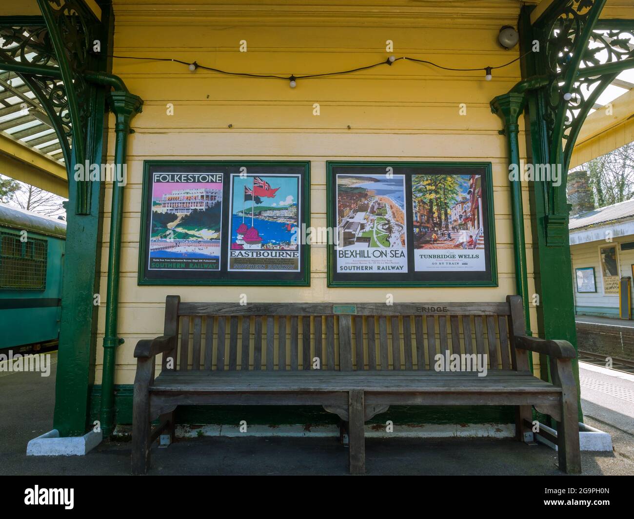 Eridge train station hi-res stock photography and images - Alamy