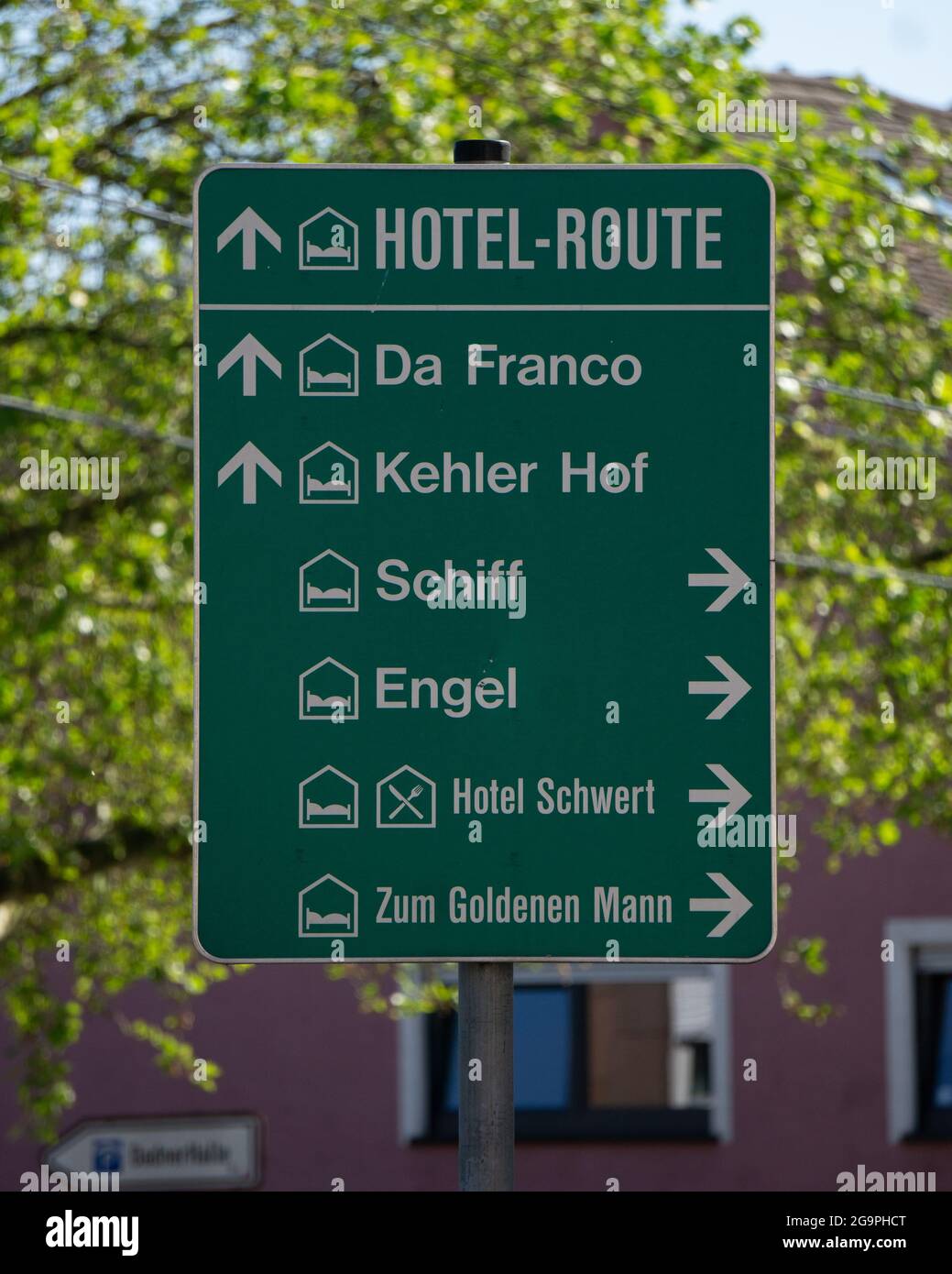 Directing direction hi-res stock photography and images - Alamy