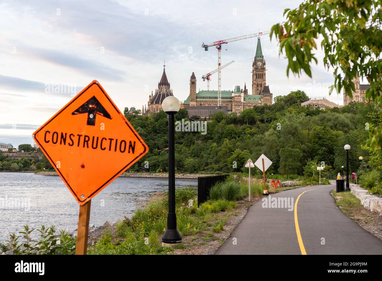 Parliament building under renovation and orange construction sign on ...