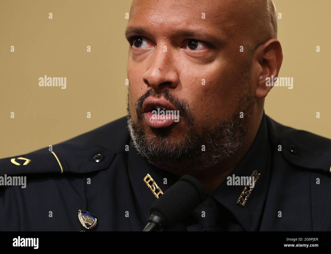 Officer harry dunn hi-res stock photography and images - Alamy