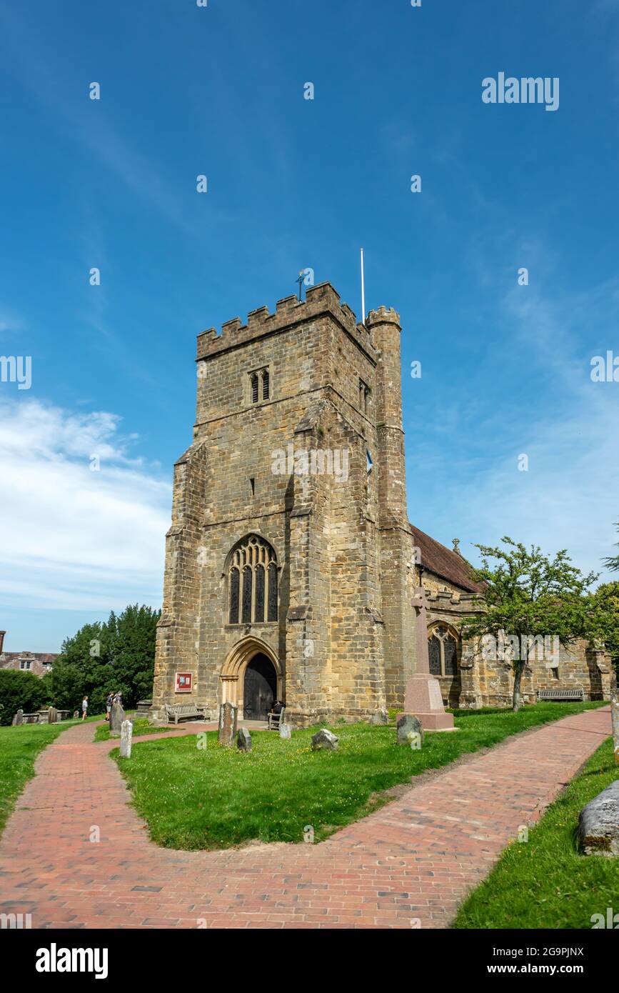 St mary the virgin church battle hi-res stock photography and images ...