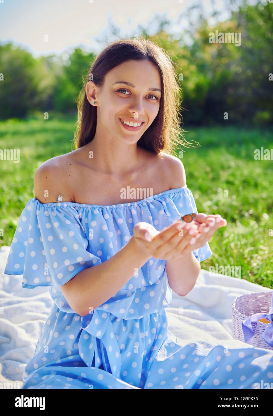 Happy butterfly girl hi-res stock photography and images - Alamy